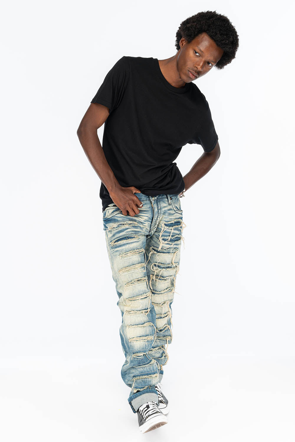 VINTAGE RIPPED,DISTRESSED & REPAIRED JEANS WITH BACK POCKET CRYSTALS I ...